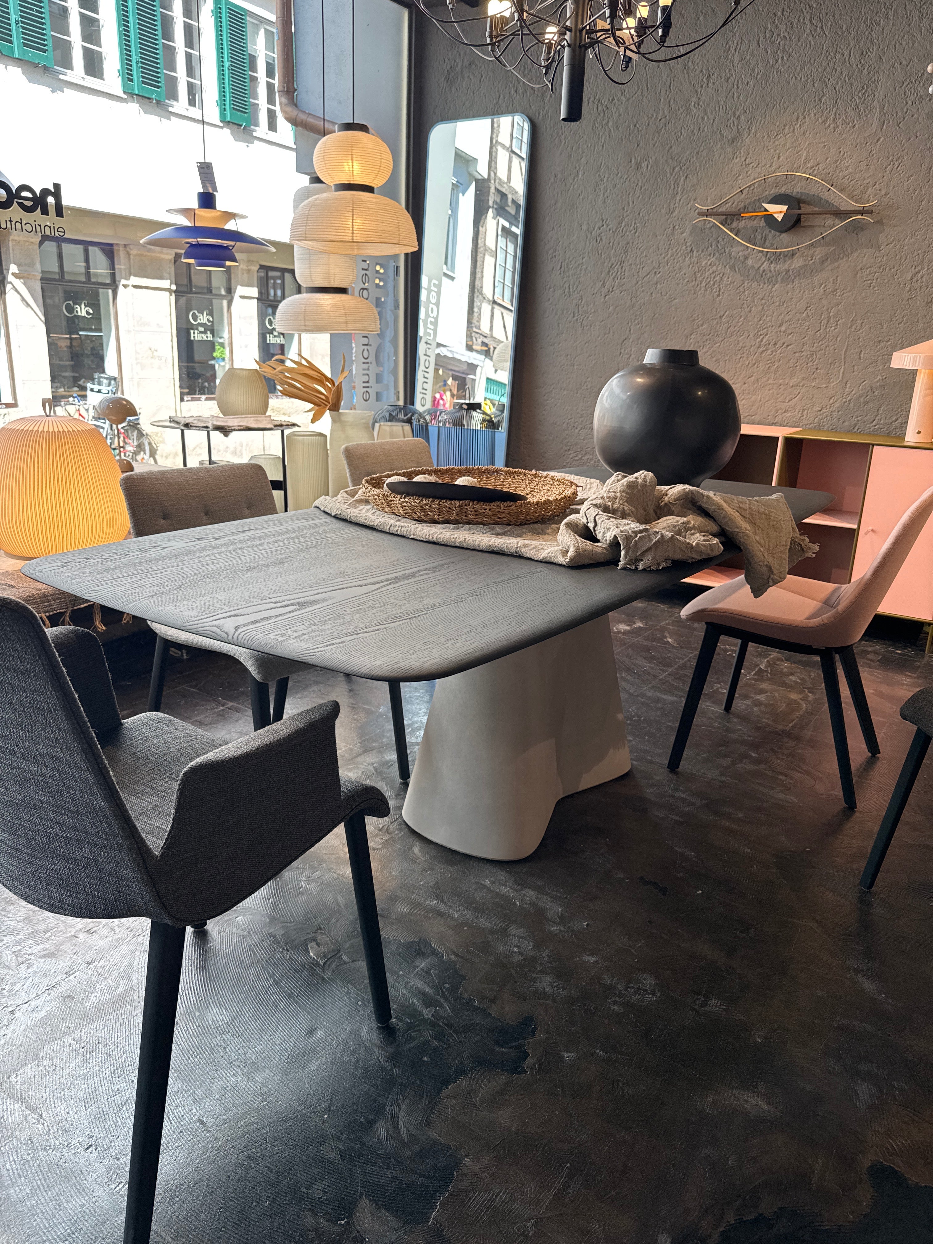 Esstisch Temno – hecht design shop
